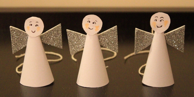 Paper Puppets – J4K